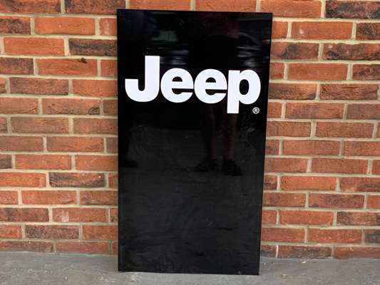 Jeep Dealership Sign | Saturday 19th & Sunday 20th August Automobilia ...