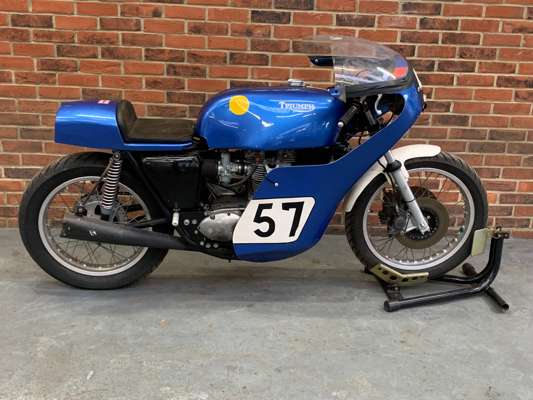 TRIUMPH 750cc RACE BIKE AND FAIRING | Sat 22nd & Sun 23rd June | Anglia ...