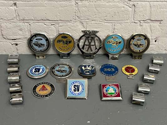 Quantity Classic Car Badges | Sat 1st November Automobilia | Anglia Car ...