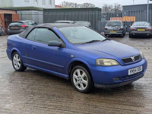 2004 VAUXHALL ASTRA COUPE CONVERTIBLE | Sat 31 January & Sun 1 February ...